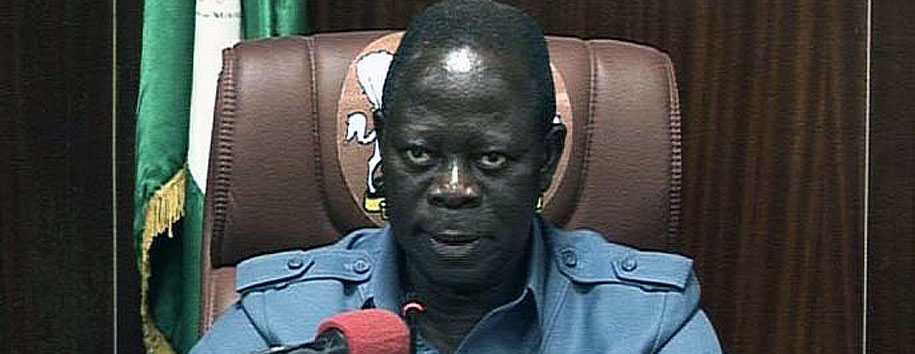 Oshiomole Receives PDP Defectors To ACN In Edo State – Channels Television