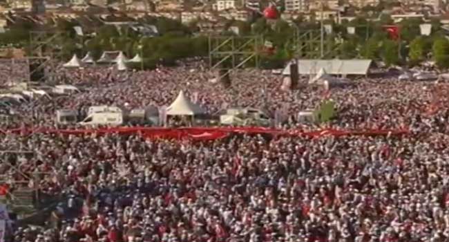 Thousands Protest In Istanbul Against Turkey’s Post-Coup Crackdown ...