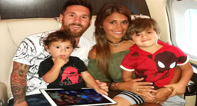 Antonella Roccuzzo And Messi And Baby