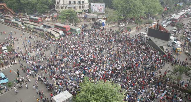 100 Injured In Bangladesh University Students Protest – Channels Television