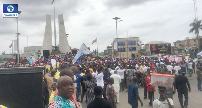 Imo APC Supporters Protest Alleged Imposition Of Candidates – Channels ...