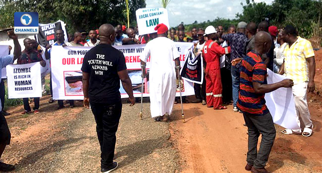 Youths Protest Over Environmental Pollution By Oil Company In Imo ...