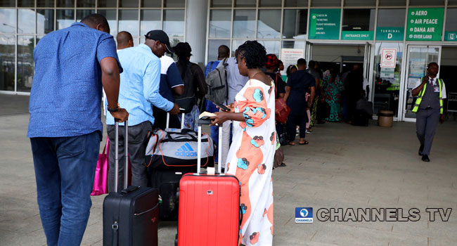 PHOTOS: Drama At Abuja Train Station Over Alleged Ticket Racketeering ...