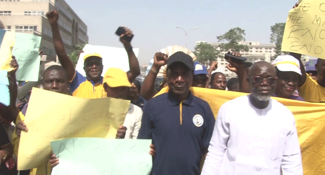 NIPOST Workers Protest Stamp Duty Collection By FIRS • Channels Television NIPOST Workers Protest Stamp Duty Collection By FIRS • Channels Television