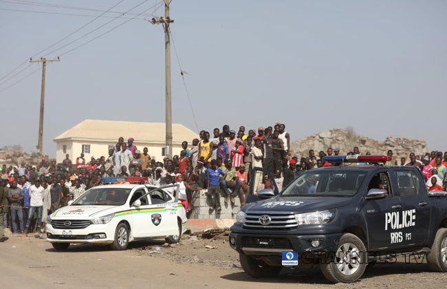 Police-Vehicle-Mpape-Robbery – Channels Television