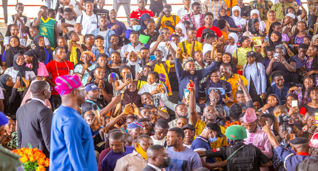 Makinde Announces 25% Reduction In LAUTECH Fees • Channels Television