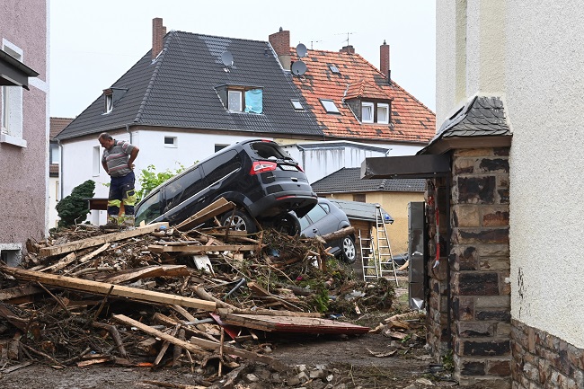 Germany Picks Through Rubble After Deadly European Floods – Channels ...