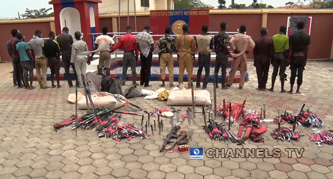 Amotekun Operatives Intercept Bus With 18 Suspected Bandits, Weapons In ...