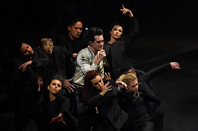 Bad Bunny Taylor Swift Lead Mtv Video Music Awards Channels Television