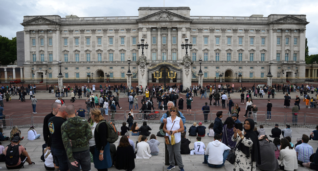 Crowds Gather Outside Buckingham Palace • Channels Television Crowds Gather Outside Buckingham Palace • Channels Television
