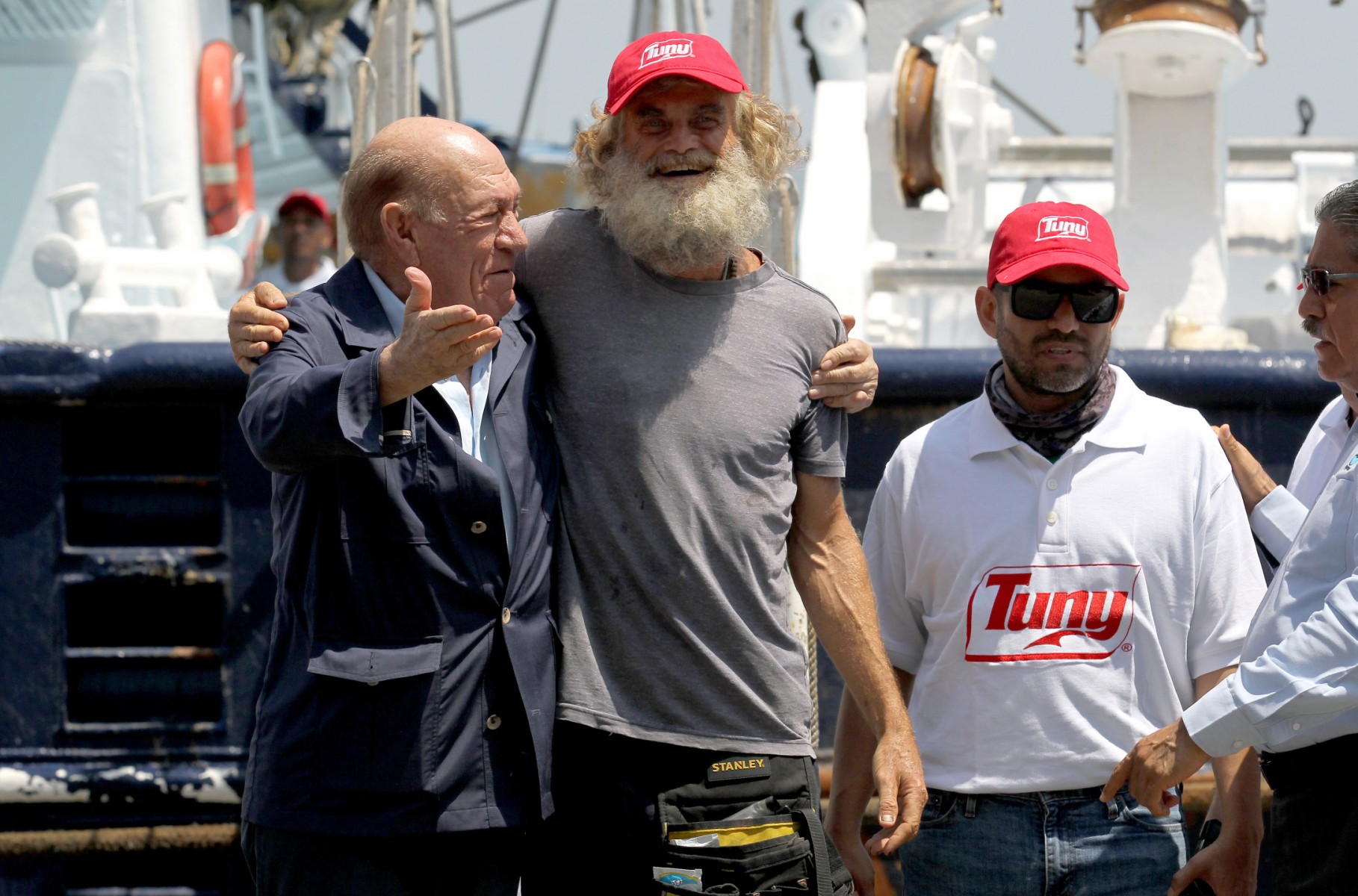Australian ‘Cast Away’: Sailor And Dog Rescued After Two Months Lost At ...